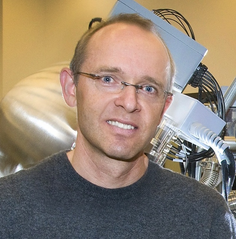 Non radiative Energy Transfer from Individual CdSe/ZnS Quantum Dots to ...