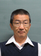 Closure model for homogeneous isotropic turbulence in the Lagrangian ...